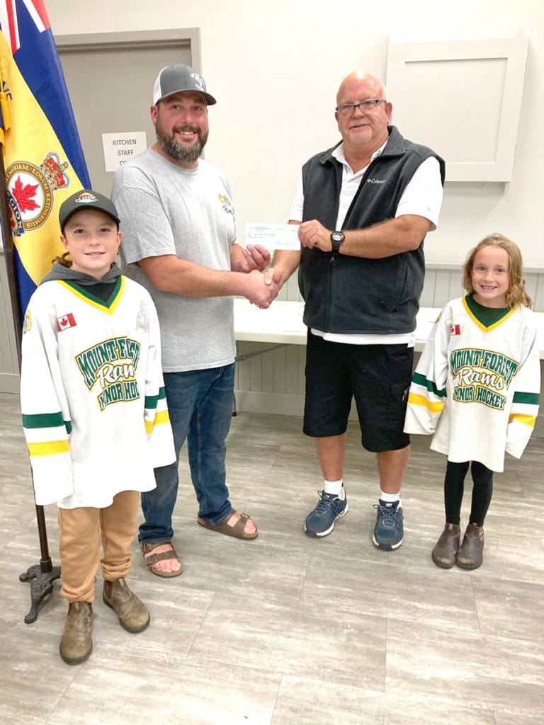 Mount Forest Legion Catch the Ace presents cheque to Mount Forest Minor ...